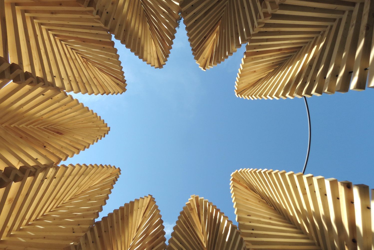 UGUNS – на престижном фестивале искусства во французских Альпах (ВИДЕО)